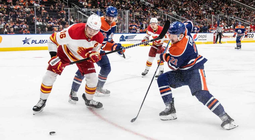 Edmonton Oilers sign forward Adam Erne to one-year, two-way contract