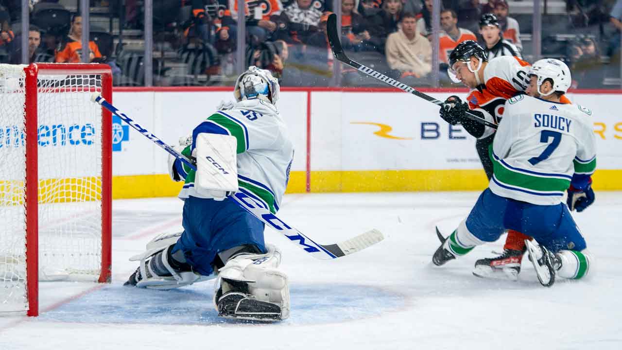 Canucks Notebook: Tocchet looking to instill lessons after tough loss ...