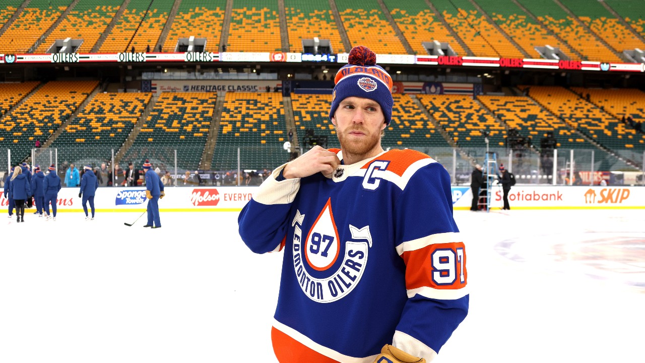 Heritage Classic Notebook: Oilers’ McDavid makes his return