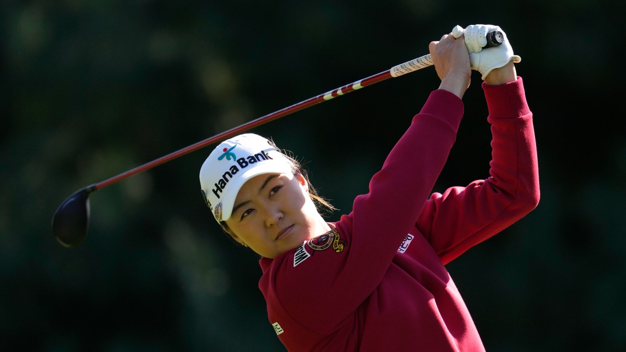 Lee leads Blue Bay LPGA after first round, Canada's Grewal tied for ...
