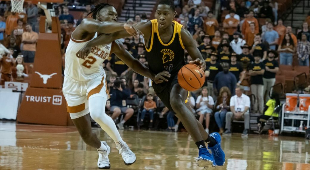 Raptors sign undrafted guard Omari Moore to Exhibit 10 contract