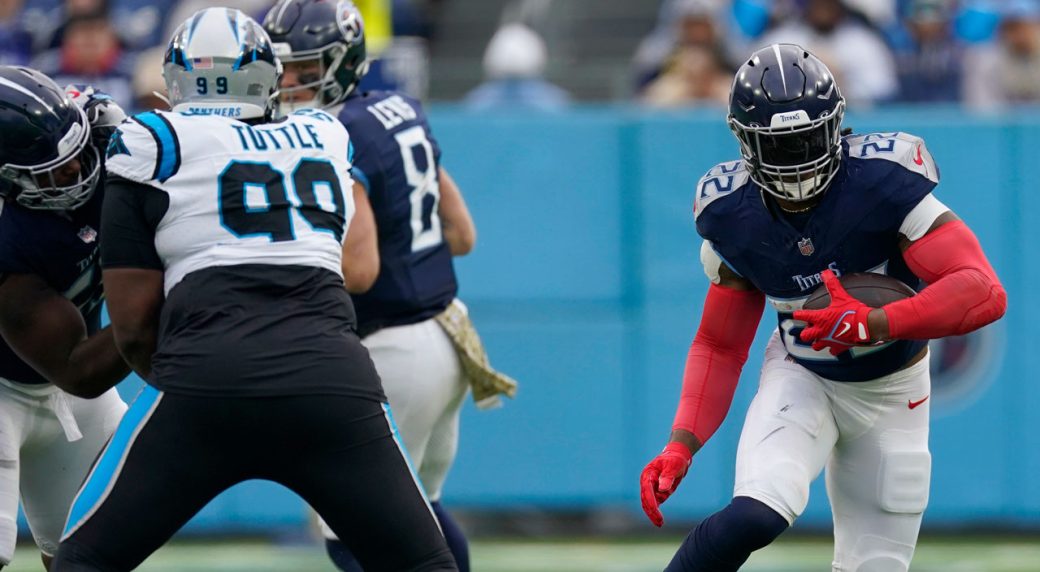 Derrick Henry runs for two touchdowns as Titans hold off Panthers