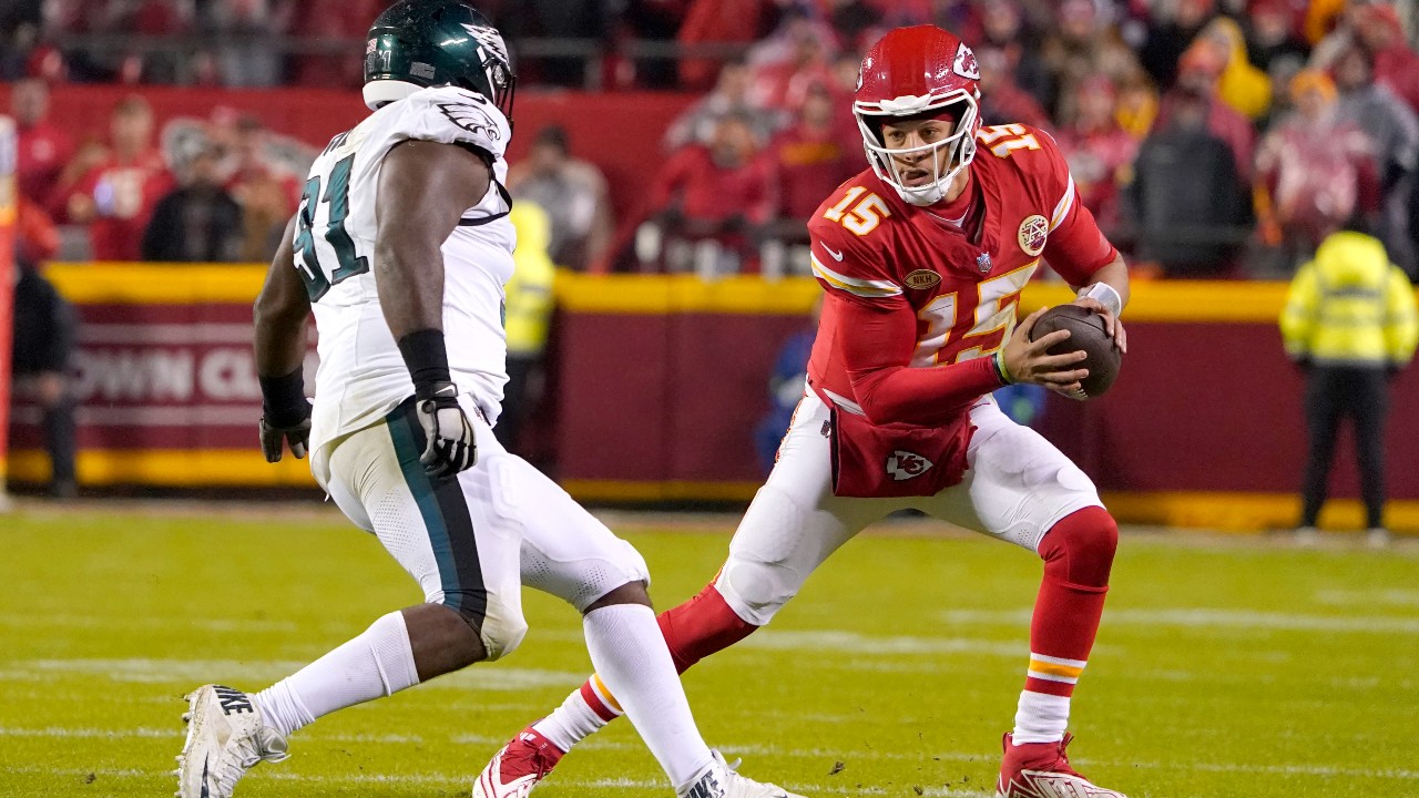 Eagles win Super Bowl rematch over Chiefs, improve to 9-1 - Sportsnet.ca