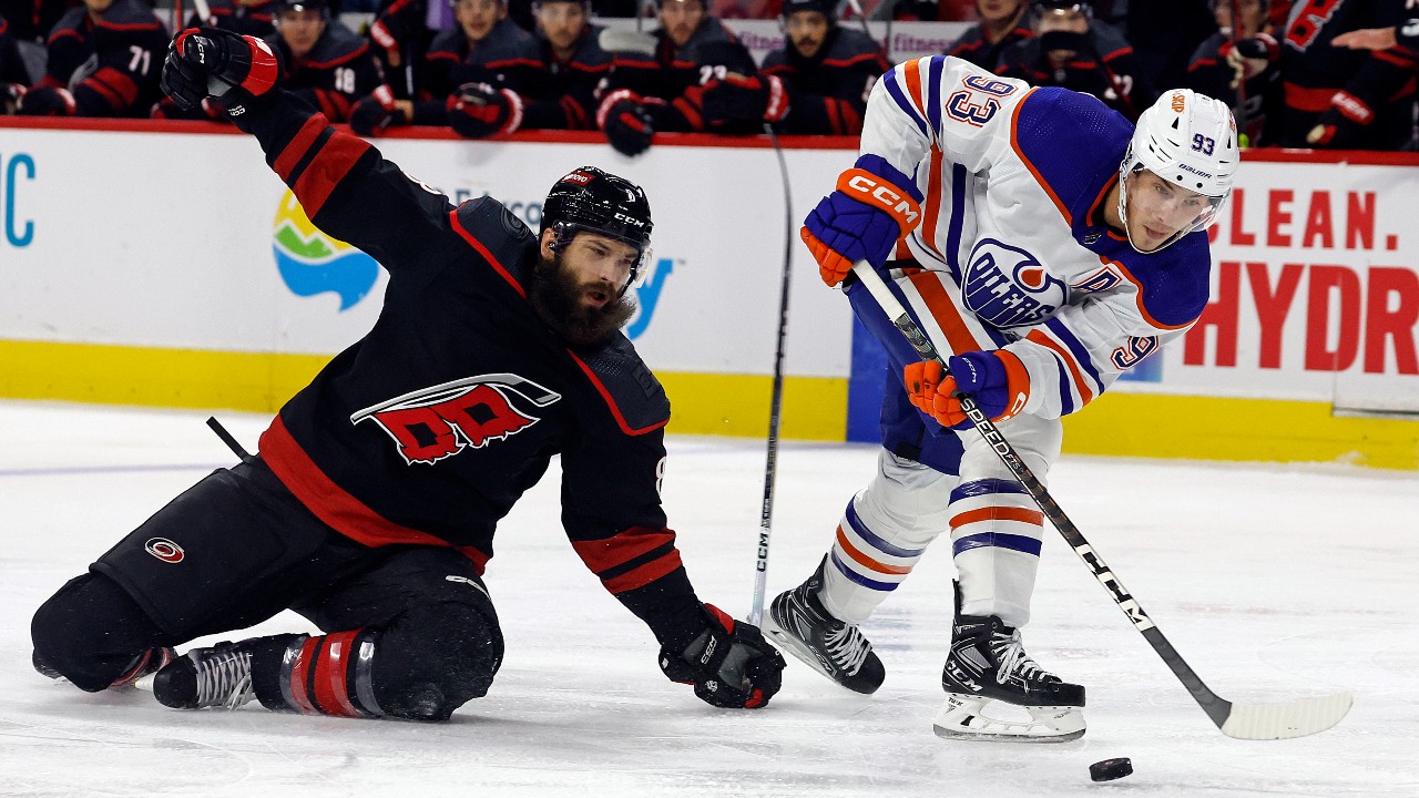 Oilers can't claw back from early deficit, fall to Hurricanes ...