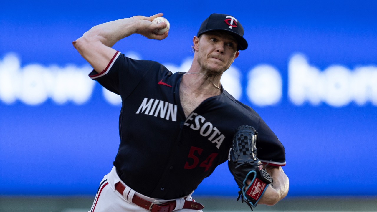 Another top starter off the market as Gray joins revamped Cardinals ...
