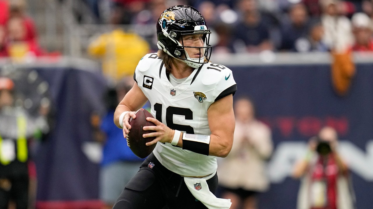 Jaguars QB Lawrence, WR Kirk on track to start regular-season finale at ...