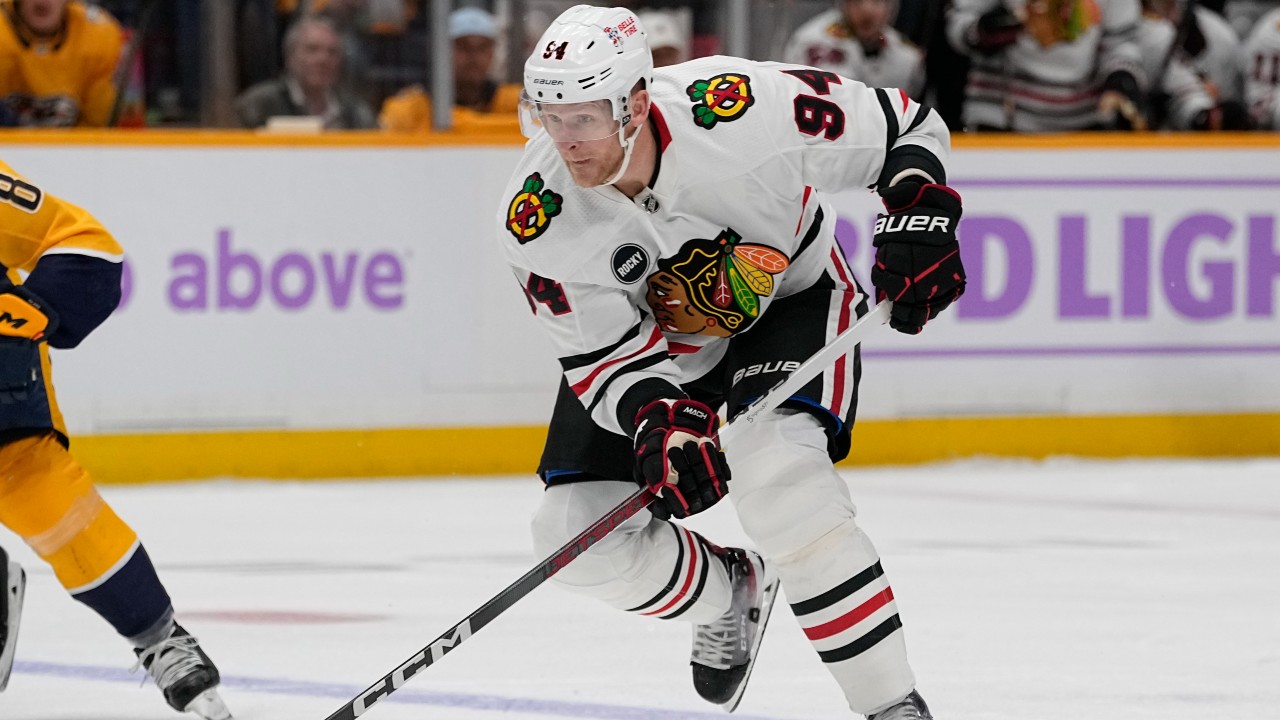 Blackhawks make Corey Perry a healthy scratch vs. Blue Jackets ...