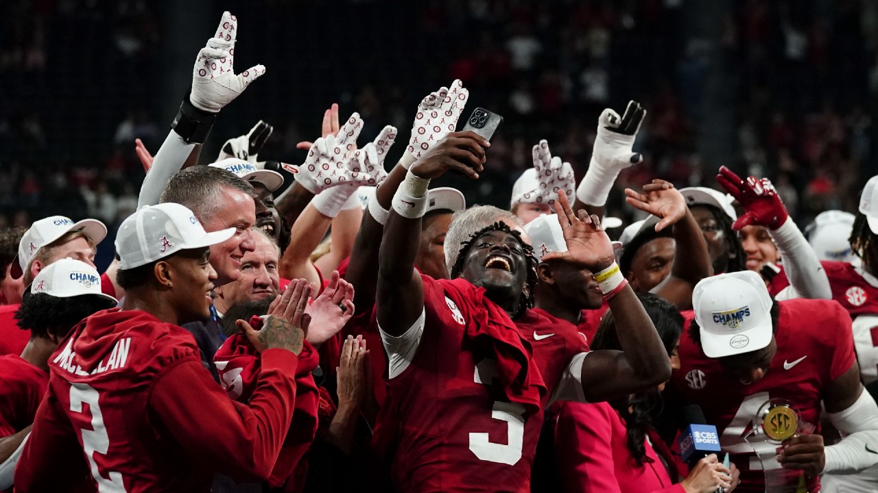 Alabama upsets Georgia in SEC title game, shaking up playoff picture ...