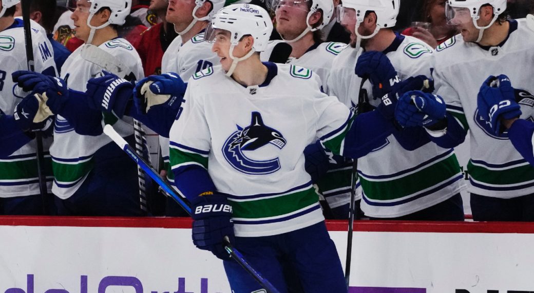 Canucks score three unanswered goals in second period to down Blackhawks
