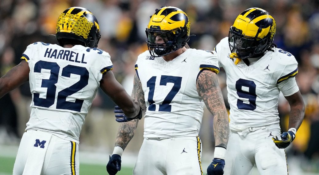 Michigan blanks Iowa for Big Ten title, likely to claim top playoff seed