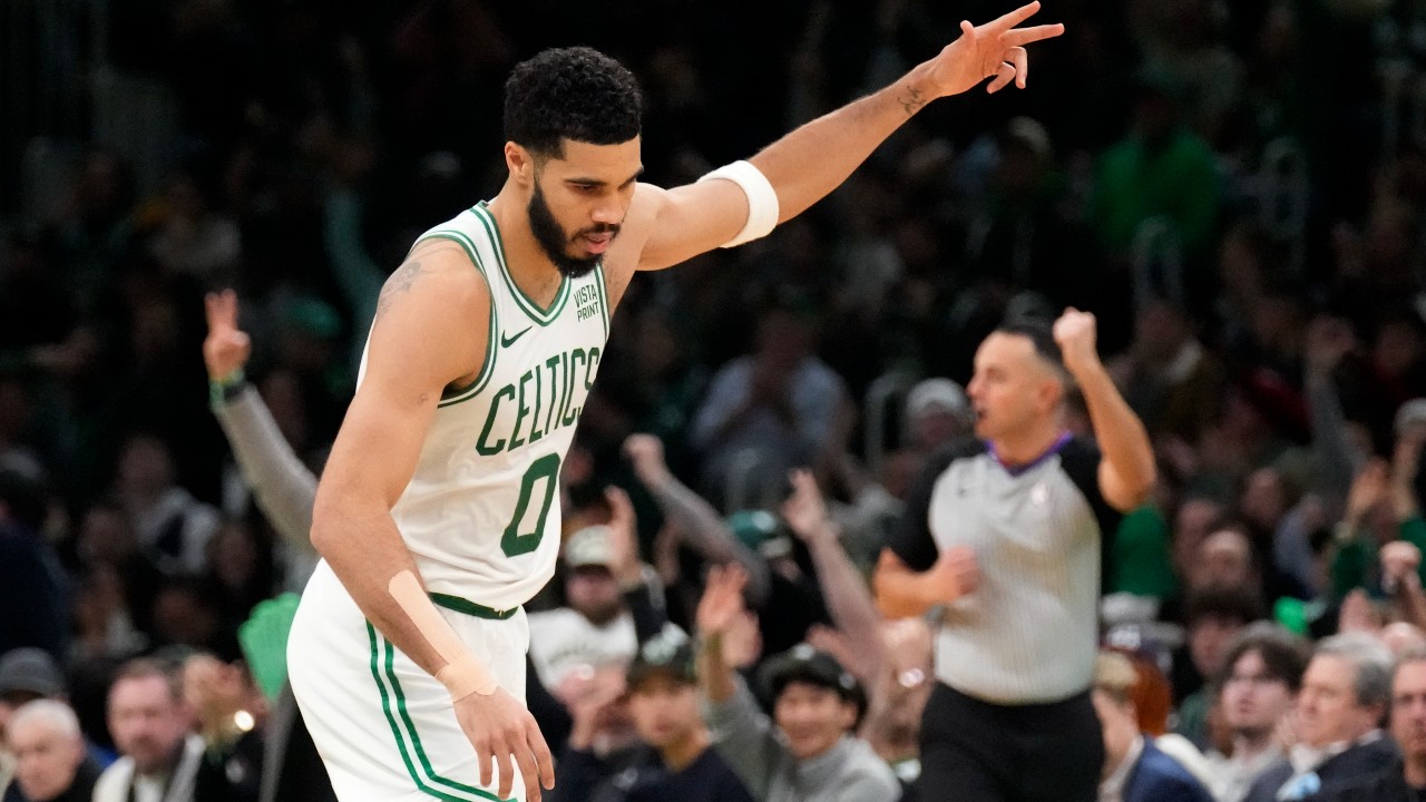 NBA Roundup: Celtics stay perfect at home; Gilgeous-Alexander scores 43 ...
