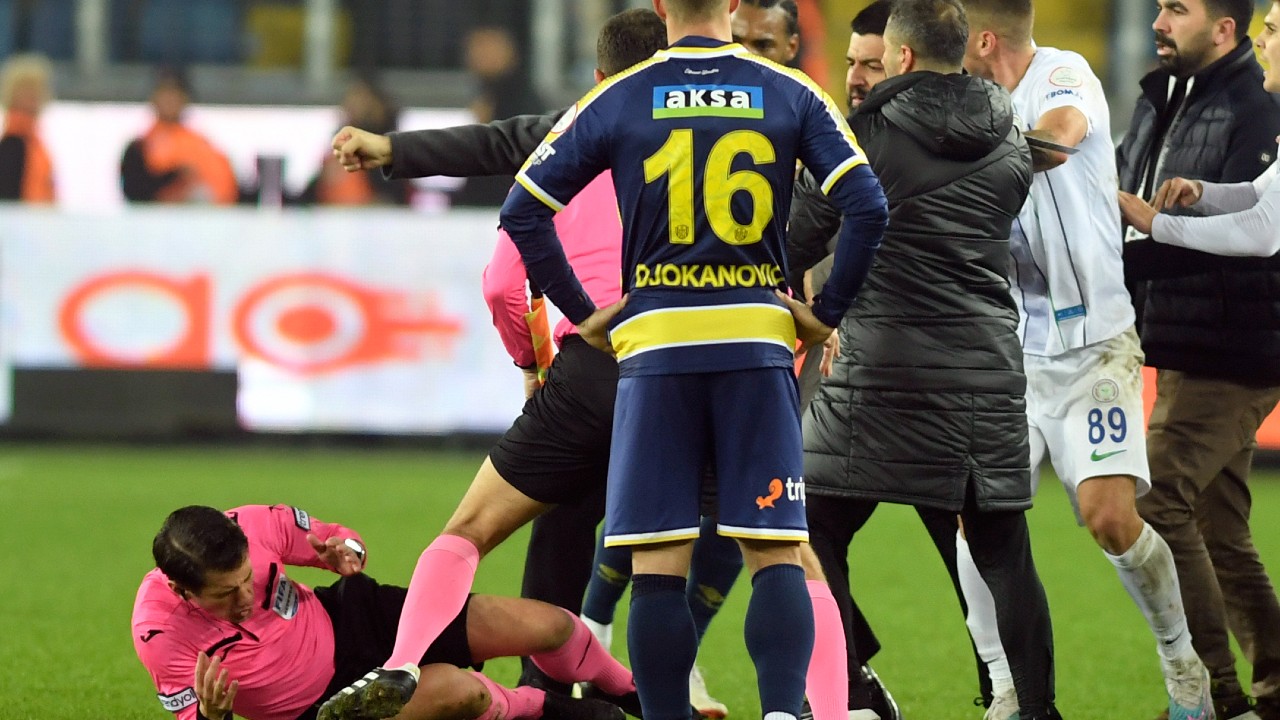 Former Turkish club president released after punching referee during ...