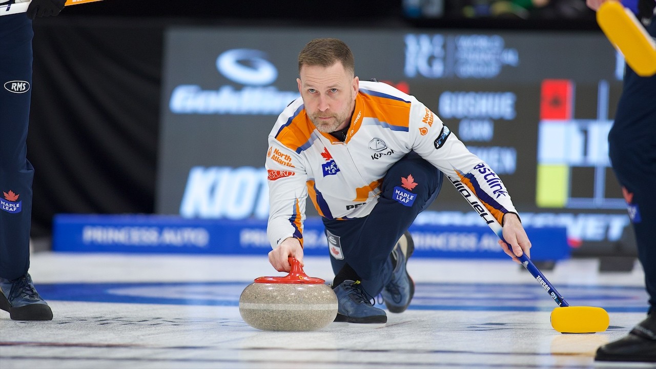 Gushue upends McEwen for first win at WFG Masters - Sportsnet.ca