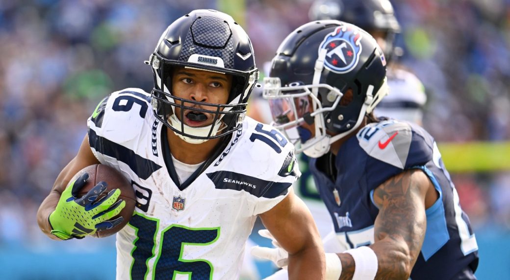 Seahawks keep playoff hopes alive with come-from-behind win vs. Titans