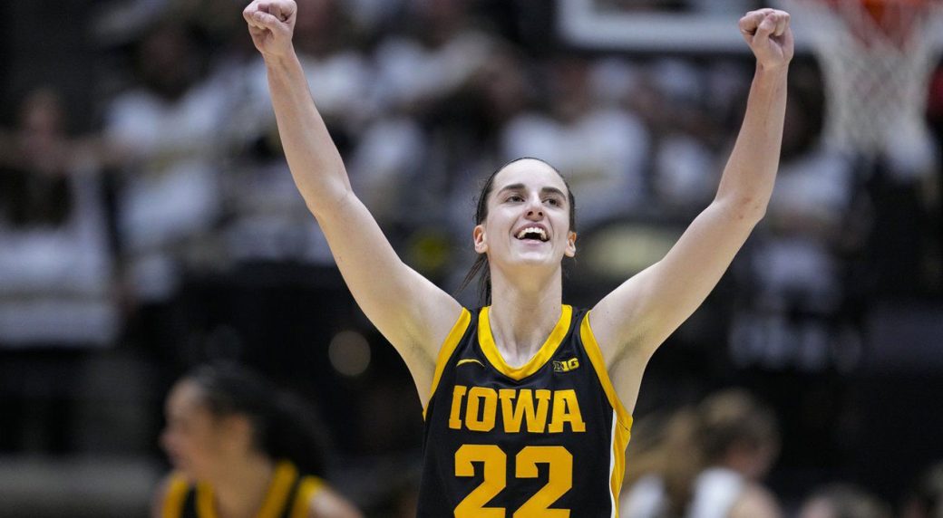 Caitlin Clark's triple-double and three-point flurry lead Iowa to rout ...