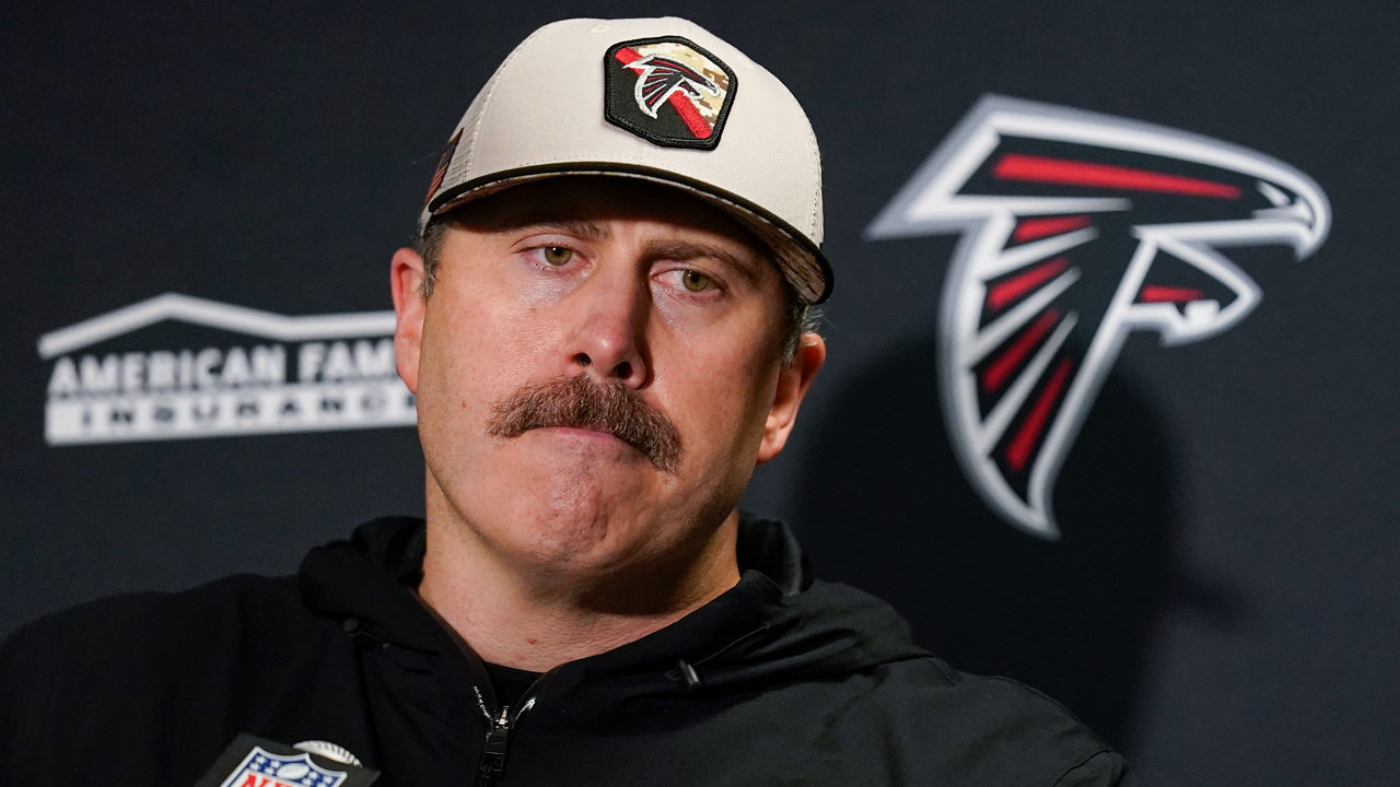 Falcons fire head coach Arthur Smith after three seasons - Sportsnet.ca