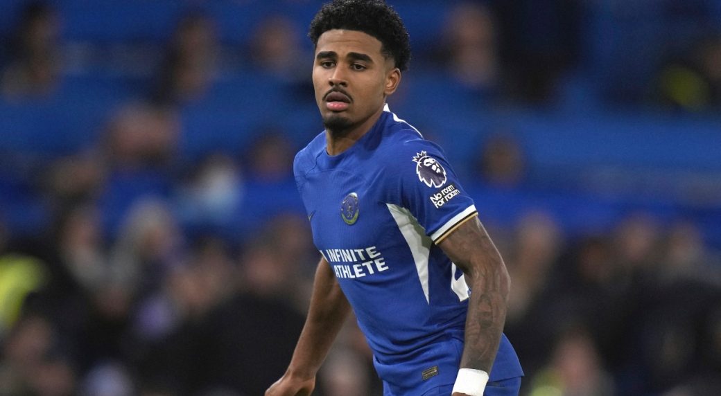 Dortmund signs Chelsea full-back Ian Maatsen on loan until end of the ...