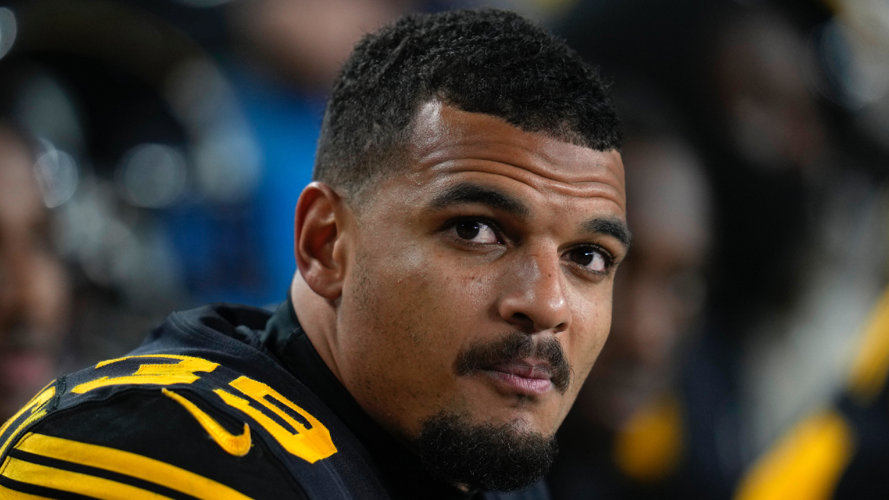 Steelers' Fitzpatrick inactive against Ravens with playoff hopes on the ...