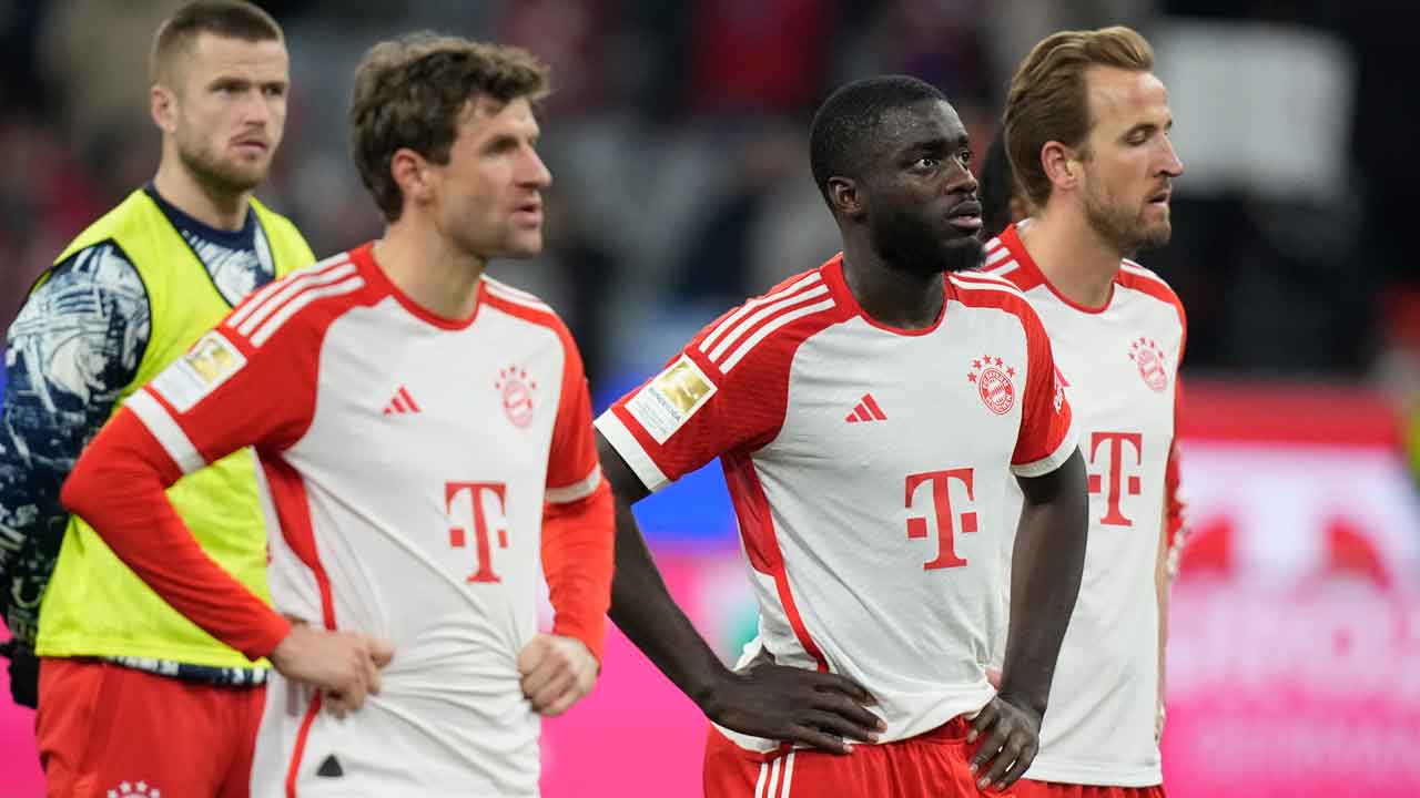 Bayern Munich loses to Werder Bremen to slip off pace Bundesliga title ...