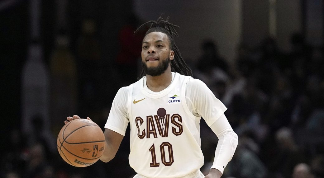 Cavaliers point guard Darius Garland returns from broken jaw suffered ...