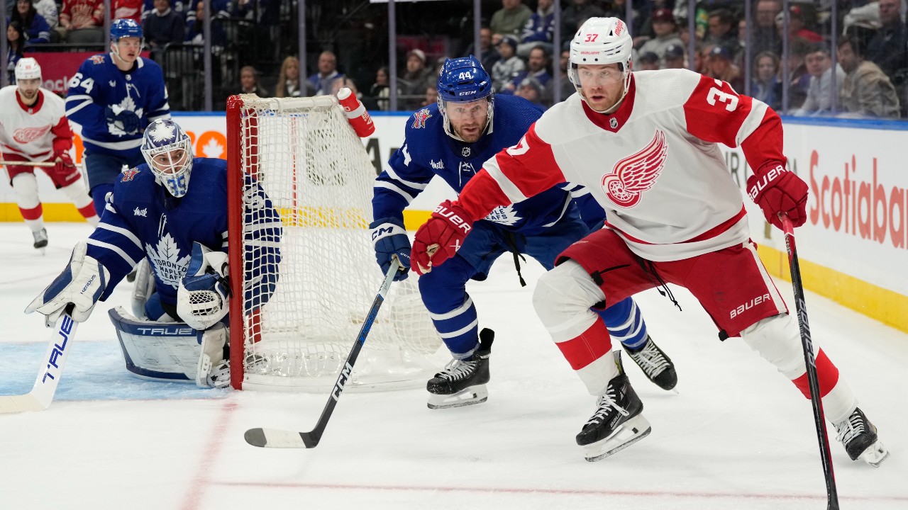 Promising return for Maple Leafs’ Samsonov ends up as another loss