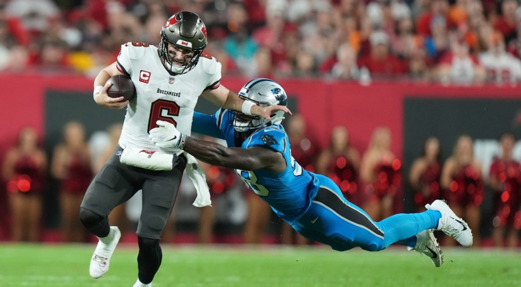 NFL Live Tracker: Buccaneers vs. Panthers