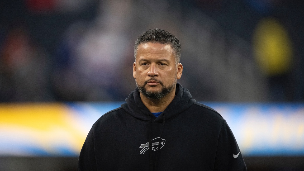 Bills pick Al Holcomb as linebackers coach, Marcus West as defensive ...