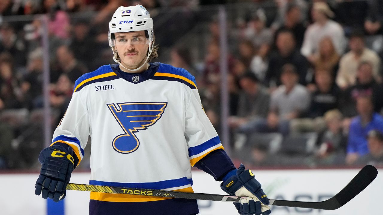 Canucks sign Sammy Blais to AHL contract, invite to training camp on ...