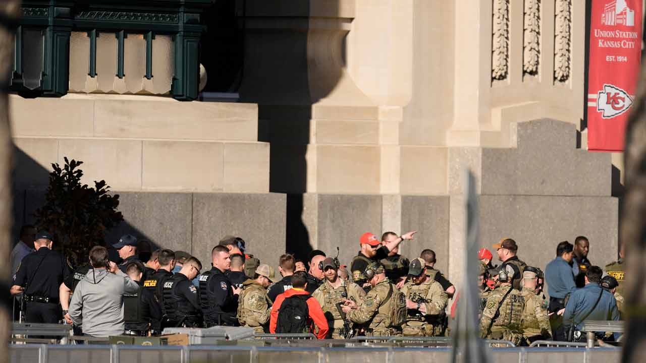 Police say shooting at Chiefs parade seemed to stem from dispute among ...