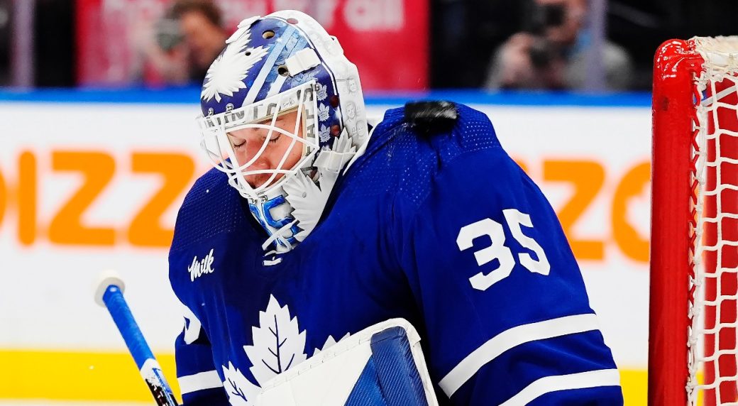 Maple Leafs' Samsonov to start in net against Stars