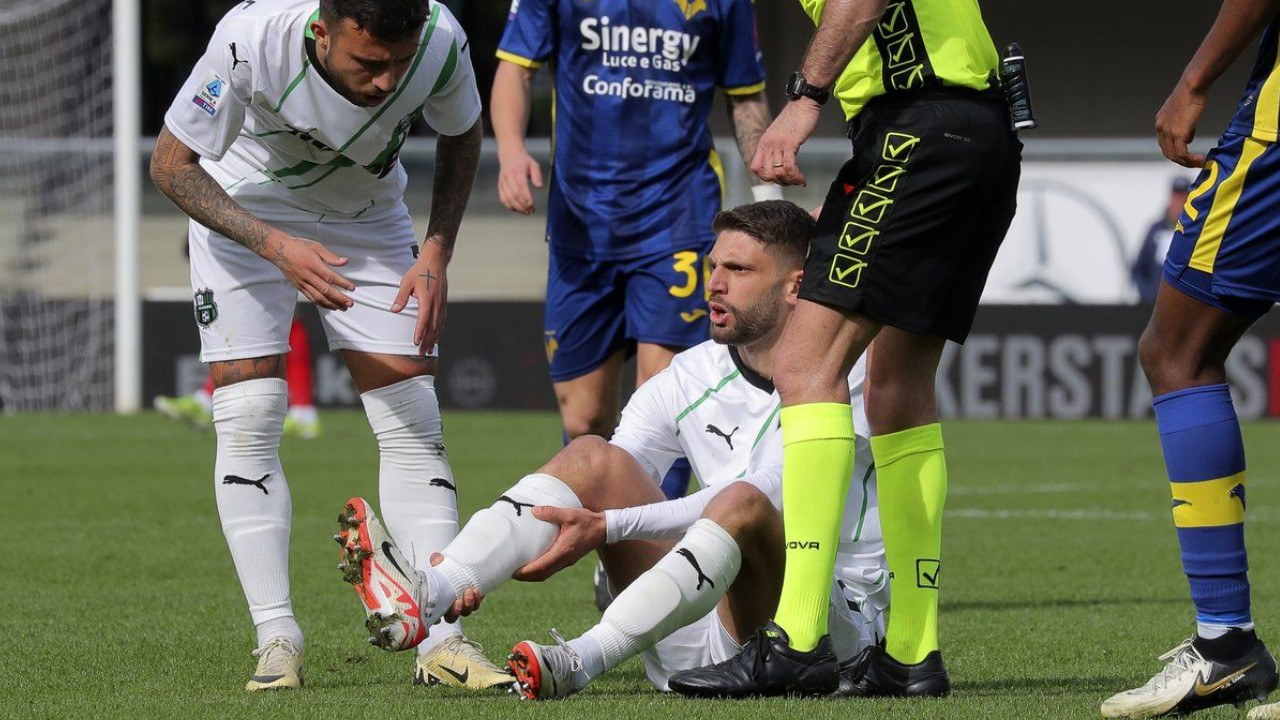 Italy forward Berardi injured playing for Sassuolo; could miss Euro ...