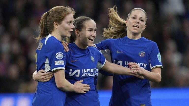 Lyon, Chelsea win in Women's Champions League play - Sportsnet.ca