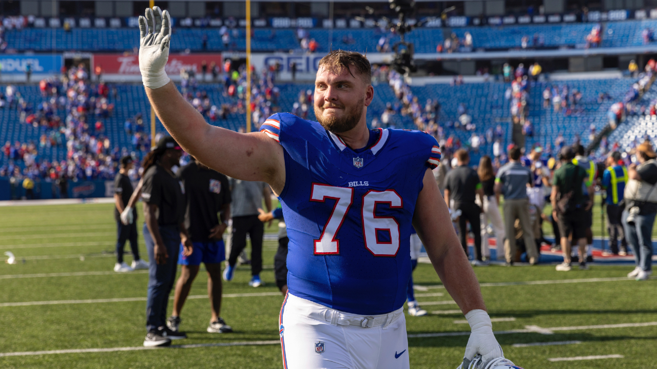AP Source: Bills agree to re-sign backup offensive lineman David ...