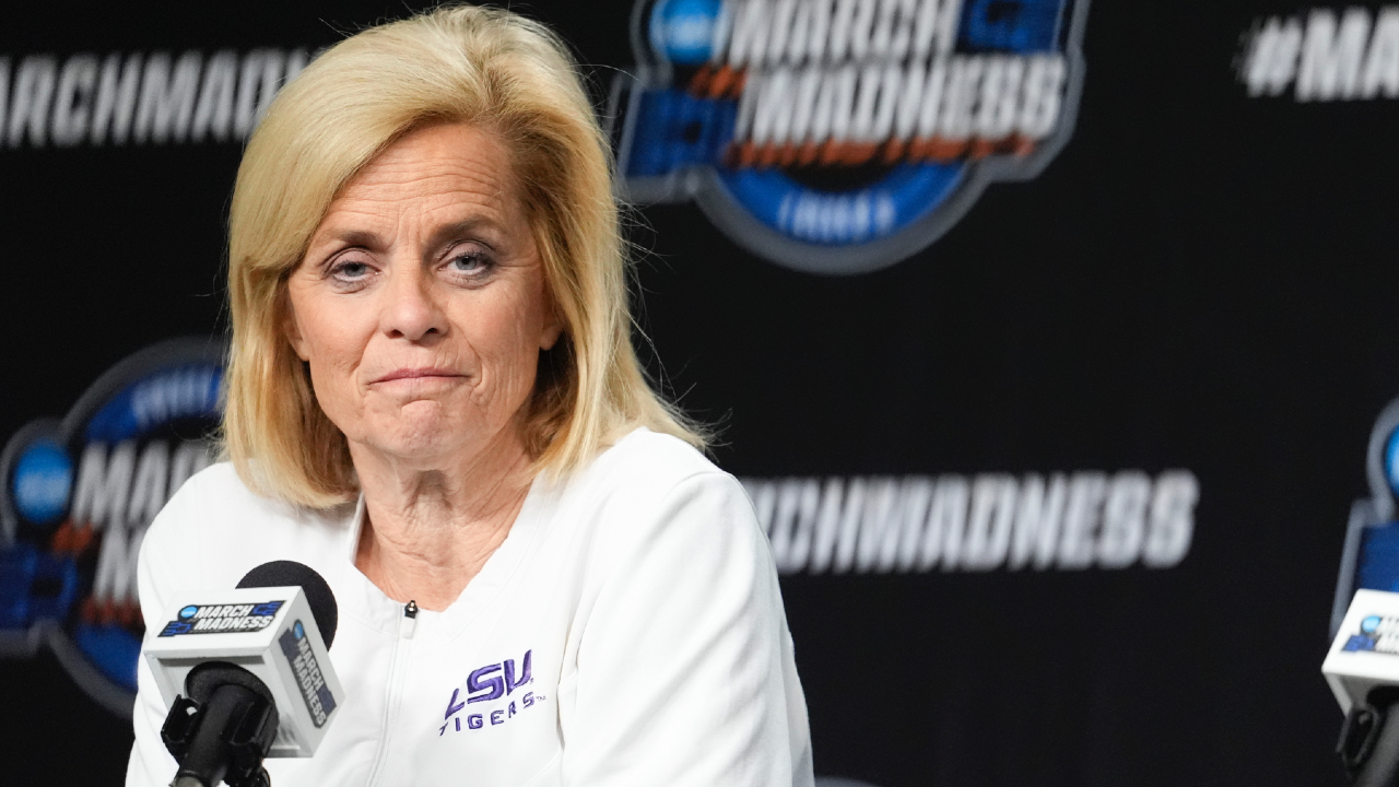 Newspaper edits its column about LSU-UCLA game after Mulkey blasts it ...