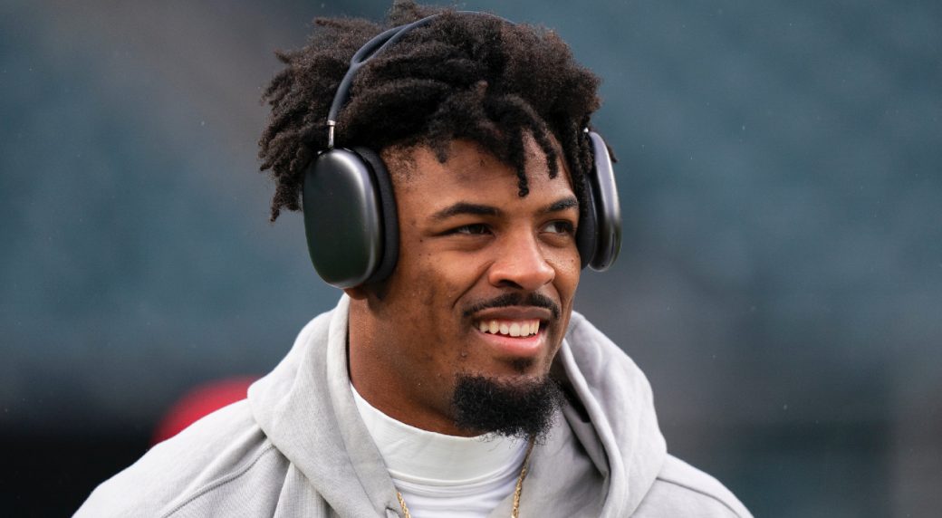 AP Source: 49ers add two edge rushers on opening day of free agency