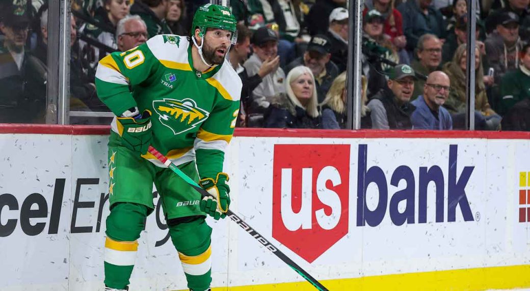 Bruins acquire veteran forward Pat Maroon from Wild