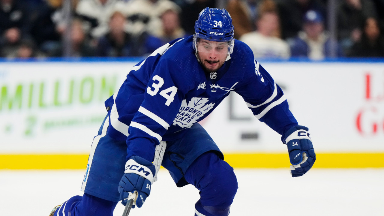 Maple Leafs star Auston Matthews has one more shot to reach 70-goal ...