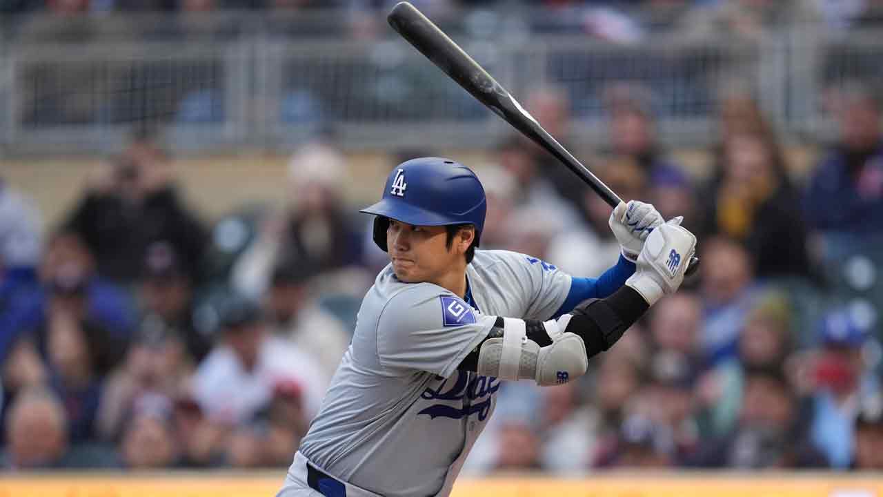 Shohei Ohtani homers in first at-bat vs. Blue Jays after being booed by ...