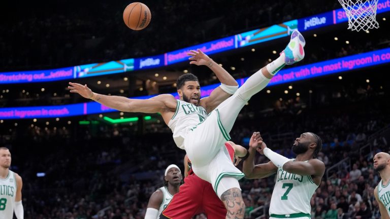Celtics' Jayson Tatum okay after collision late in win over Heat ...