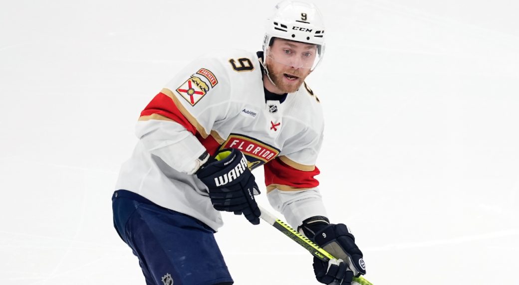 Panthers' Sam Bennett expected to miss at least a week with injury