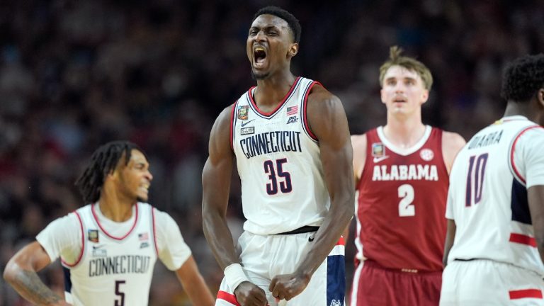 UConn defeats Alabama, will defend national title - Sportsnet.ca