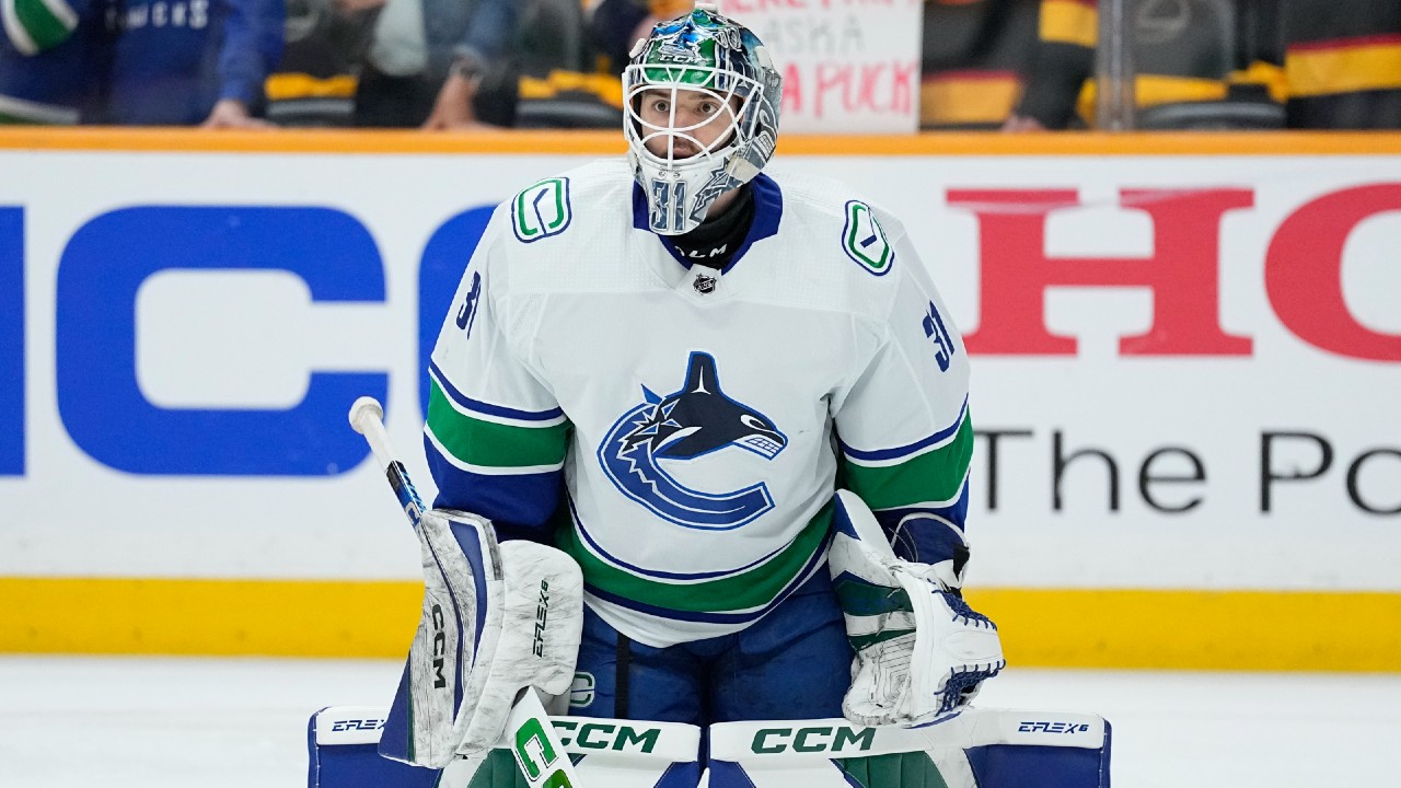 Canucks’ Silovs to start Game 1, Pettersson in after missing practice