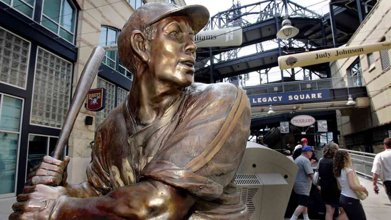 Josh Gibson sets multiple records as MLB incorporates Negro Leagues ...