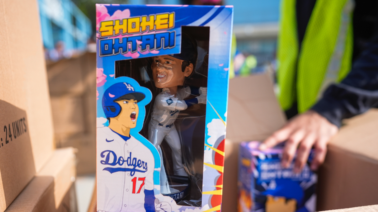Dodgers' first Shohei Ohtani bobblehead giveaway creates 'a stir ...