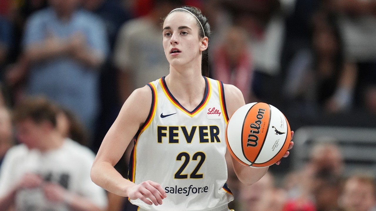 Fever's Caitlin Clark intends to play vs. Storm despite sore ankle ...