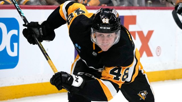 Penguins re-sign forward Valtteri Puustinen to two-year, $1.55M contract - Sportsnet.ca