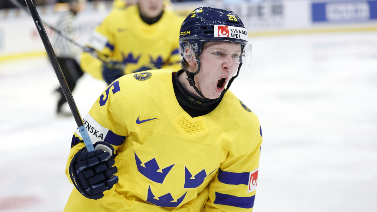 Blues sign forward Otto Stenberg to three-year, entry-level contract ...