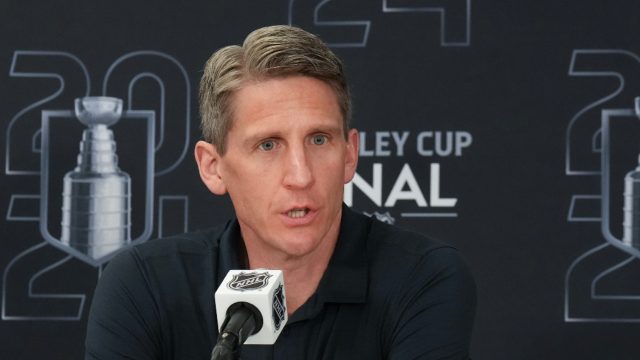 Watch Live: Oilers coach Kris Knoblauch speaks after Game 5 win ...