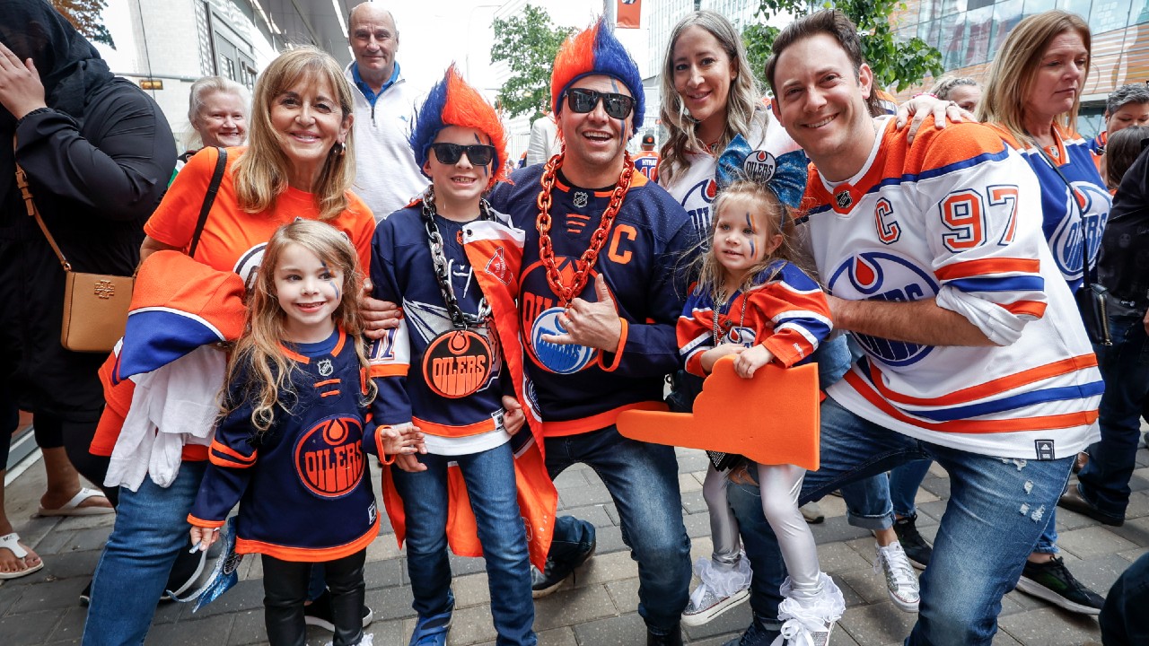 Oilers fans around world celebrate berth in Stanley Cup Final