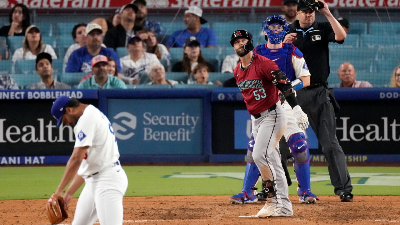 Diamondbacks' Walker continues to haunt Dodgers with two more homers ...